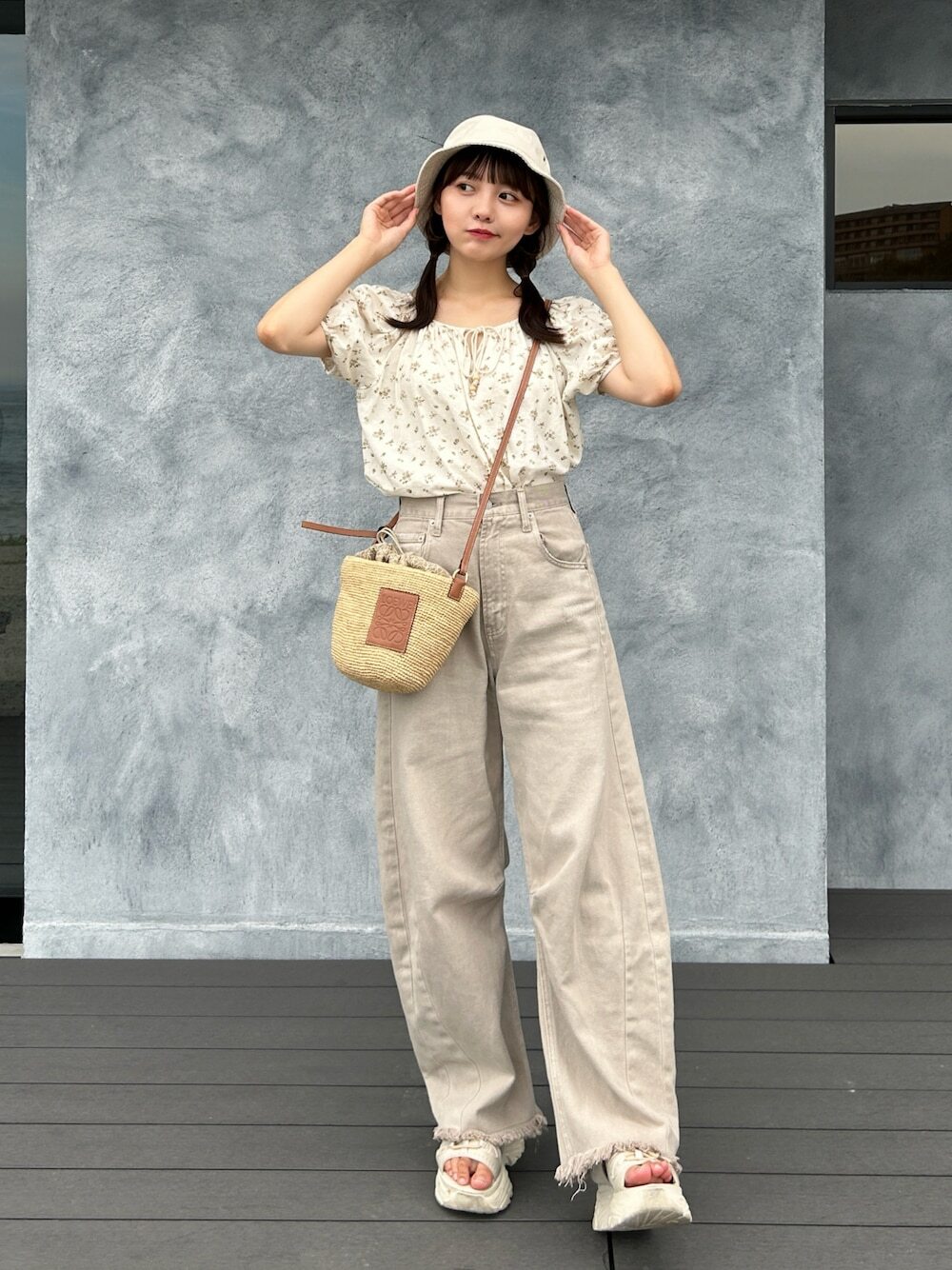 从日本女子2025夏季私服推荐！选用明亮色、花卉上衣、透肤蕾丝打造连假出游穿搭 – Japaholic CN