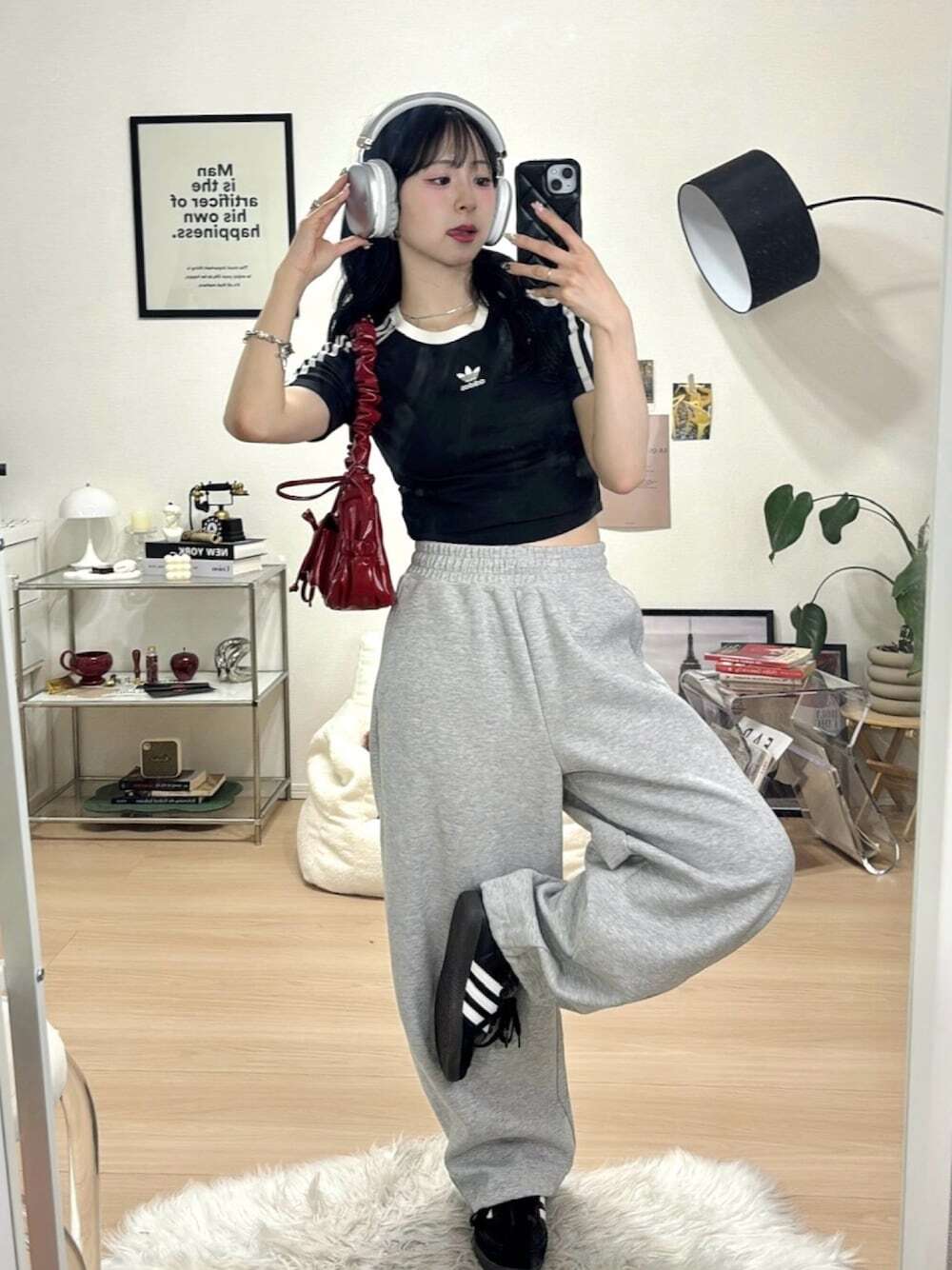 2025夏季以字母LOGO TEE打造日系休闲！舒适兼具率性造型巧思总整理 – Japaholic CN